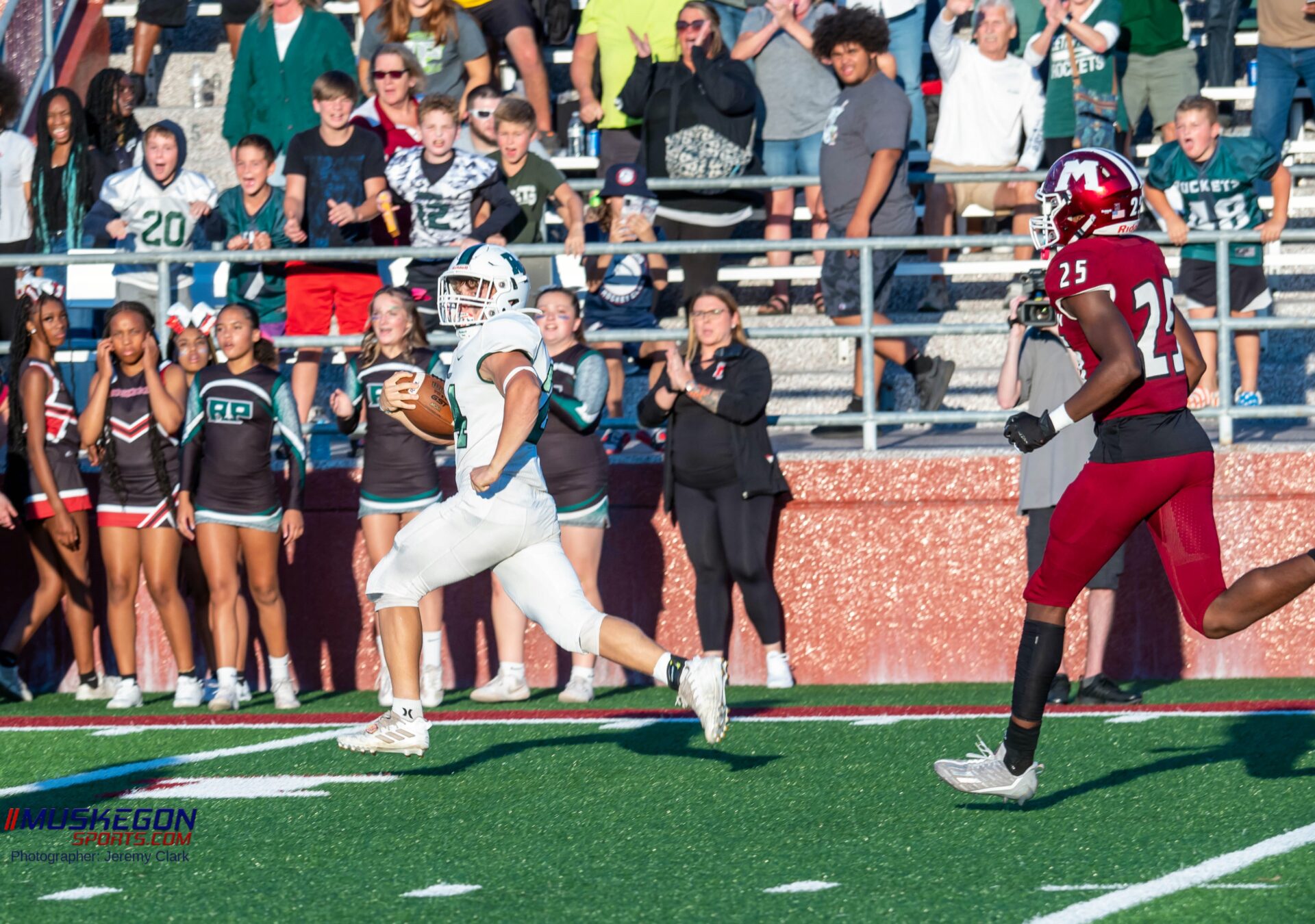 M'Khi Guy rushes for 205 yards, helping Big Reds outlast a determined ...