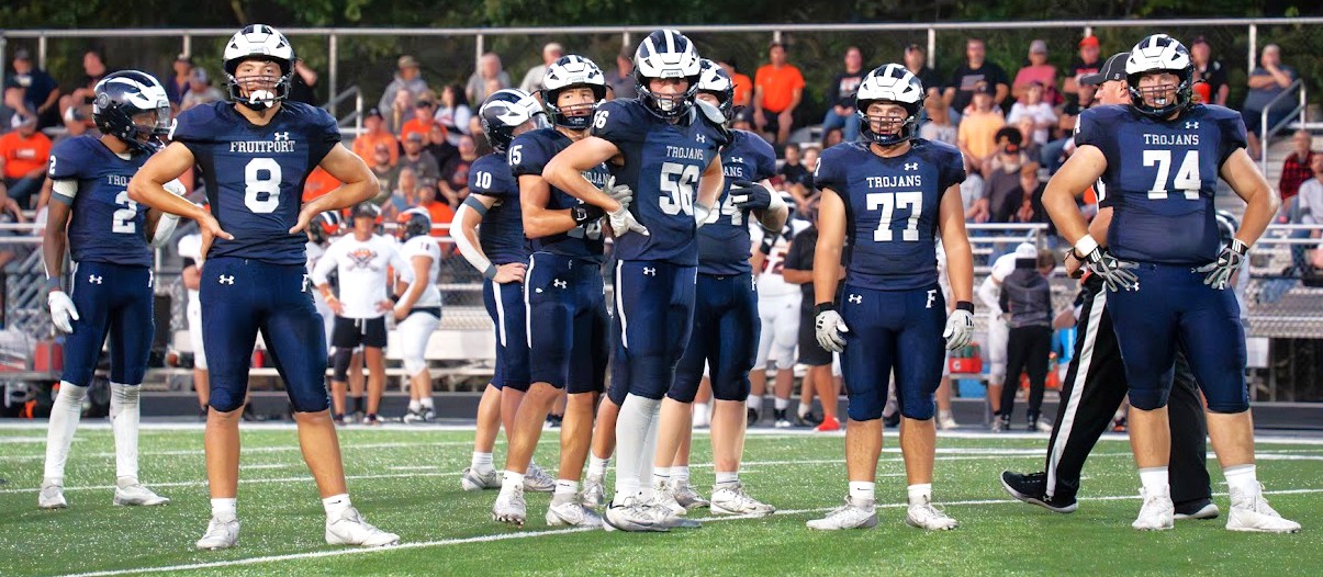 Fruitport's football team's three-game winning streak snapped by ...